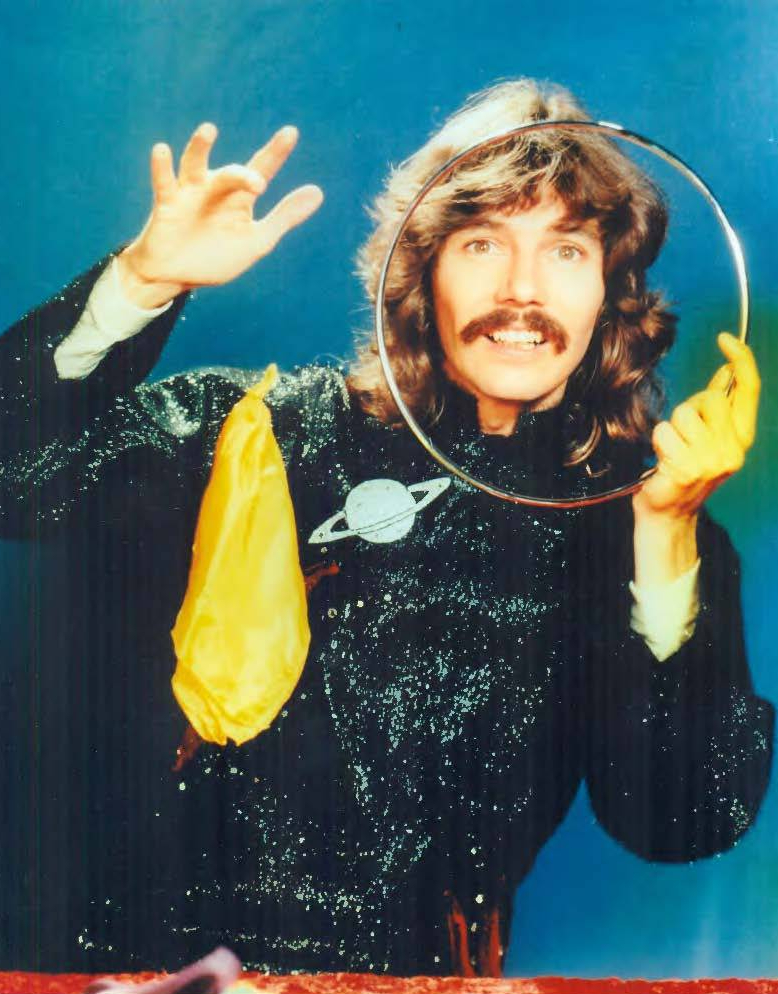 Brian Lumley on Houdini’s Water Torture Cell – THE DOUG HENNING PROJECT