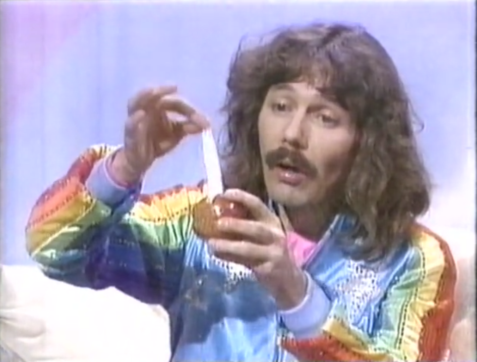 World of Magic ’82: Hoop Illusion in Full – THE DOUG HENNING PROJECT